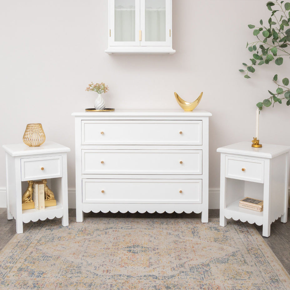 Large Scalloped 3 Drawer Chest of Drawers & Pair of Bedside Tables - S ...